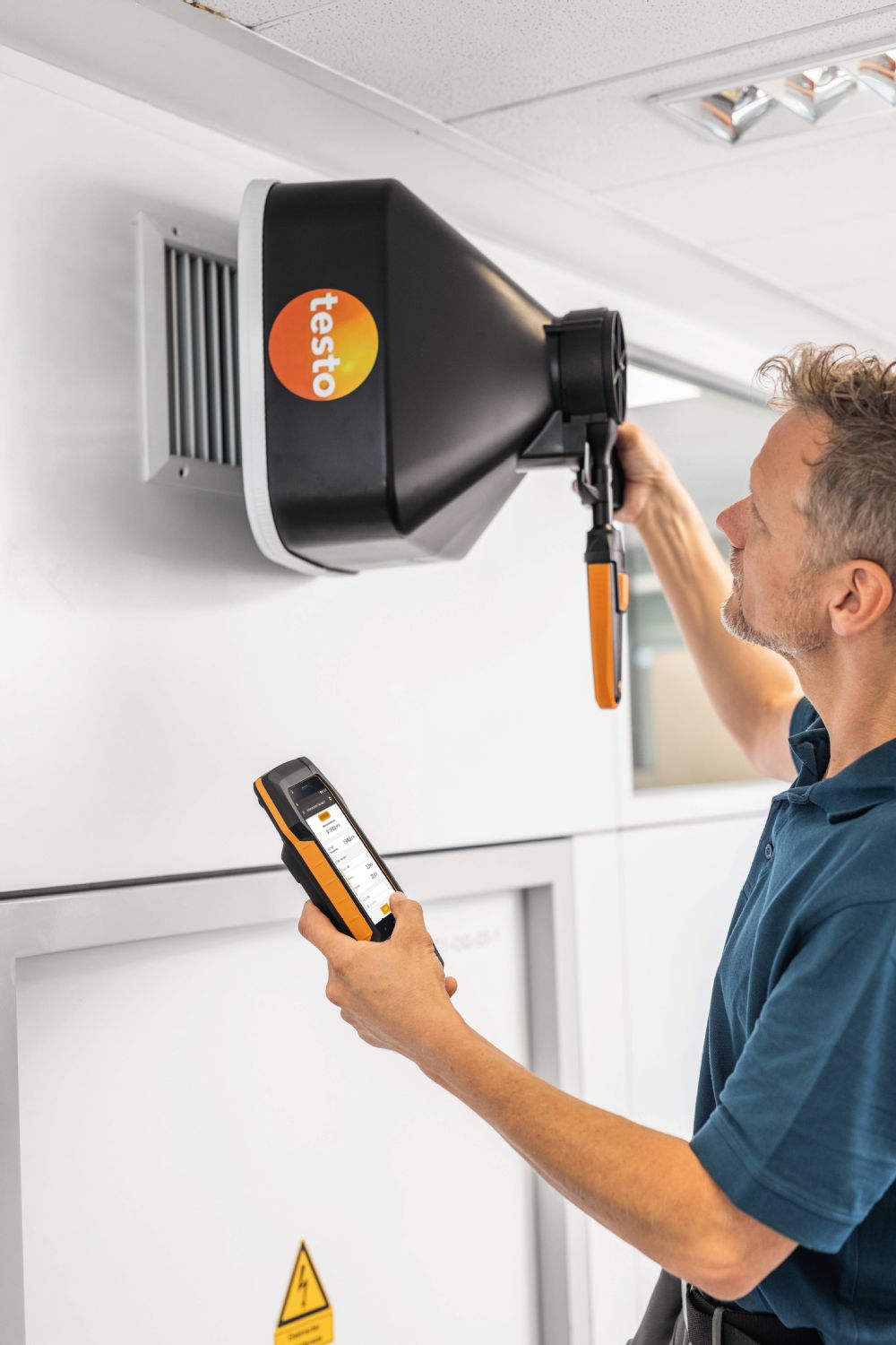 testo 400 air flow kit with 16mm vane probe - Senze Instruments Pte Ltd