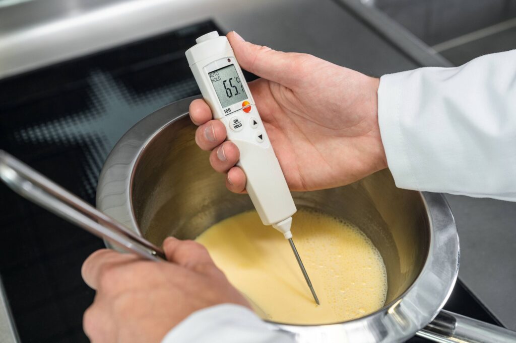 testo 106 - Food thermometer - Senze Instruments Pte Ltd